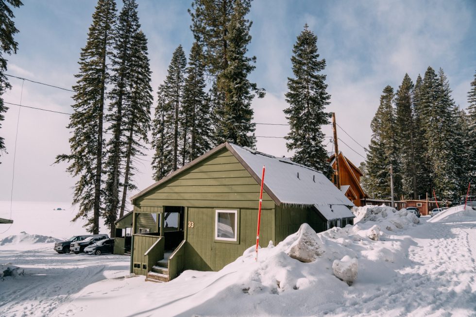 Cabins | Diamond Lake Resort