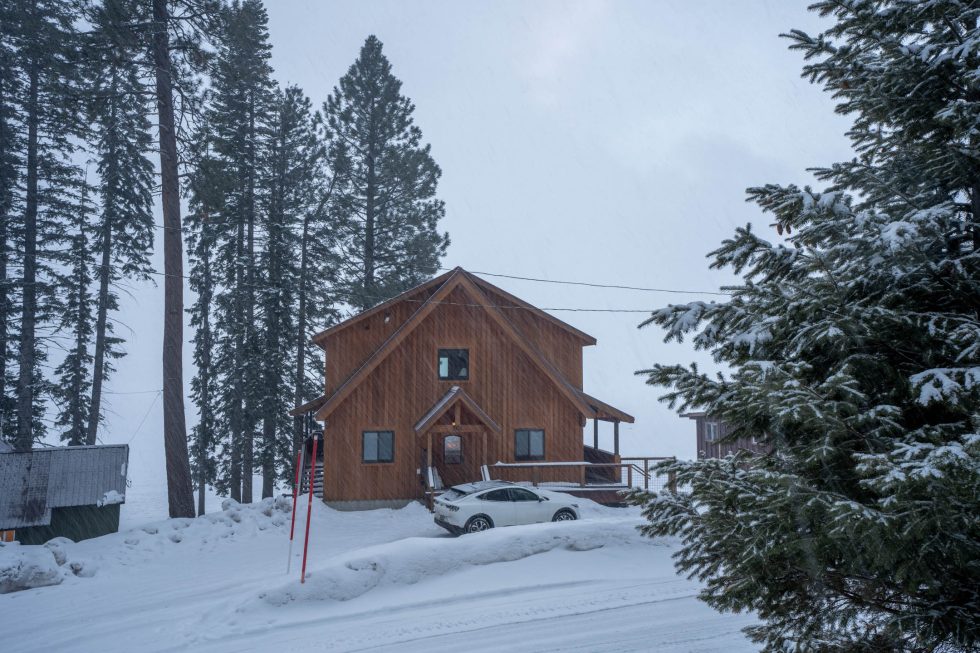 Cabins | Diamond Lake Resort