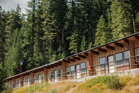 Stay at Diamond Lake | Diamond Lake Resort