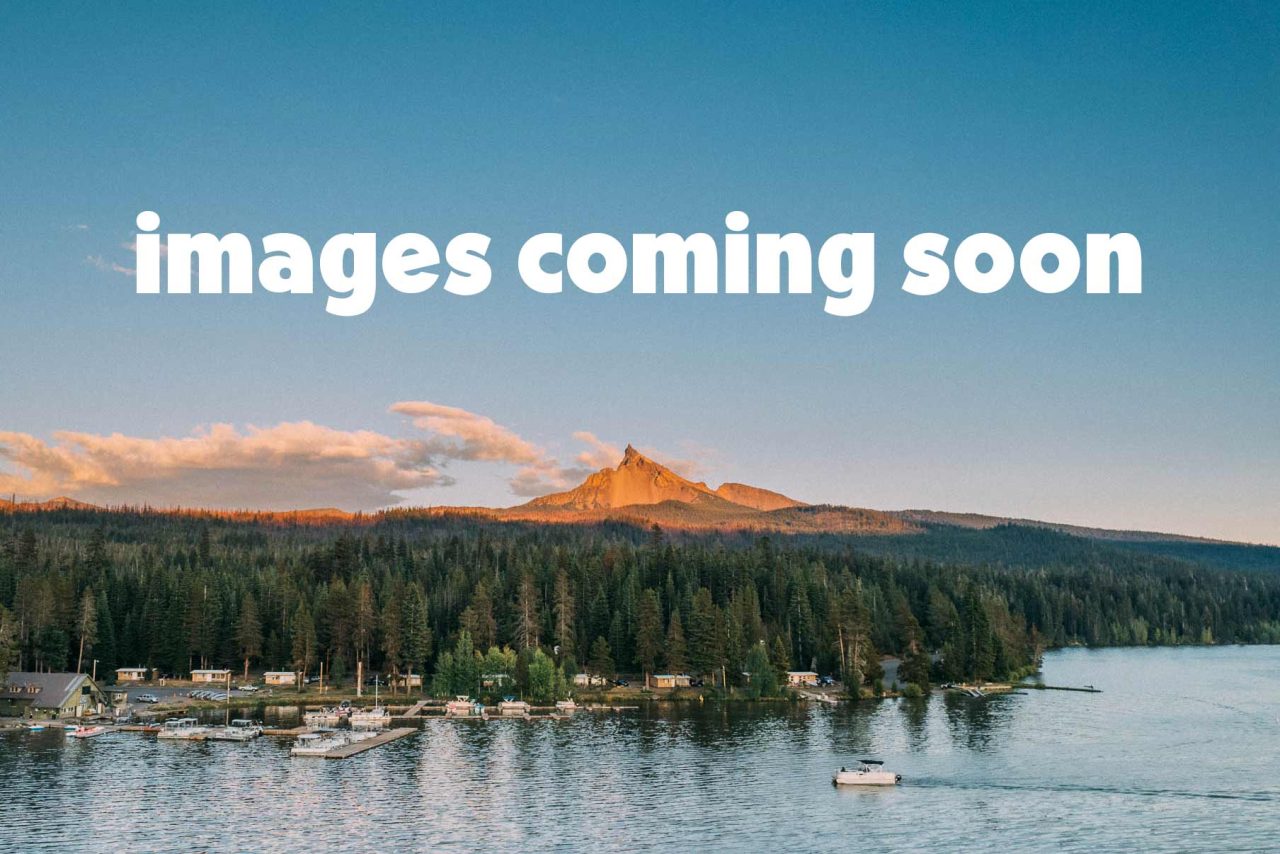 Stay at Diamond Lake | Diamond Lake Resort